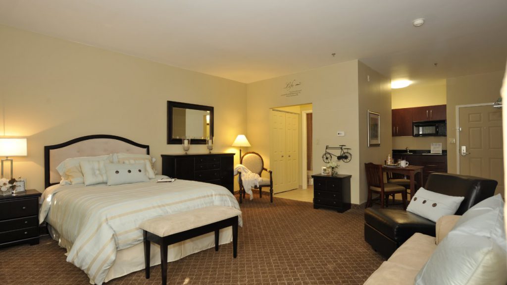 Hamilton’s Best Retirement Community - Caroline Place | Lev Senior Living